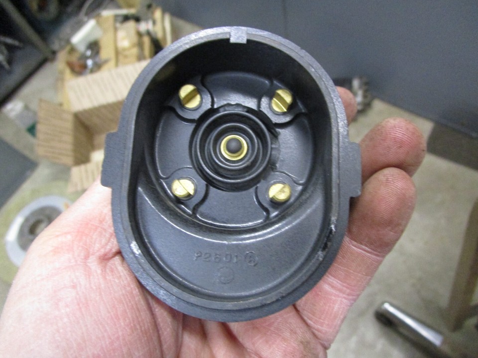NOS Wico Series C Distributor Cap 4 Cylinder X2704 BLOW OUT | eBay