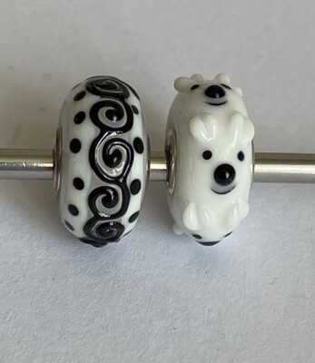 AUTHENTIC Trollbeads Unique beads PAIR Christmas Bear Black & White DDP ...