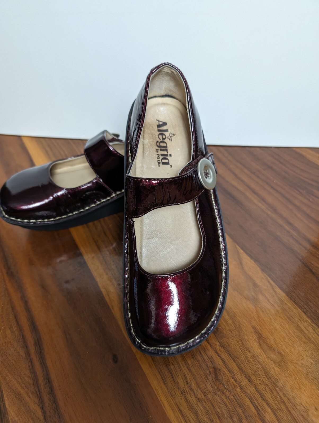 Alegria Paloma Mary Janes Sz 8-8.5 / 38 Plum Patent Leather Ruby Red ...