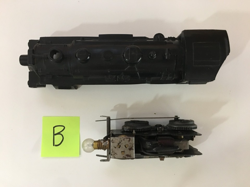 Marx 400 Model Railroad Locomotive Train Freight, Box Cars & Engines ...