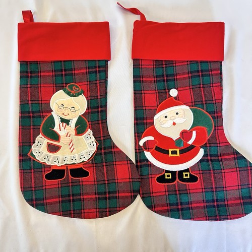 A Pair Of Vintage Avon Santa & Mrs Claus Christmas Stockings Red Green ...