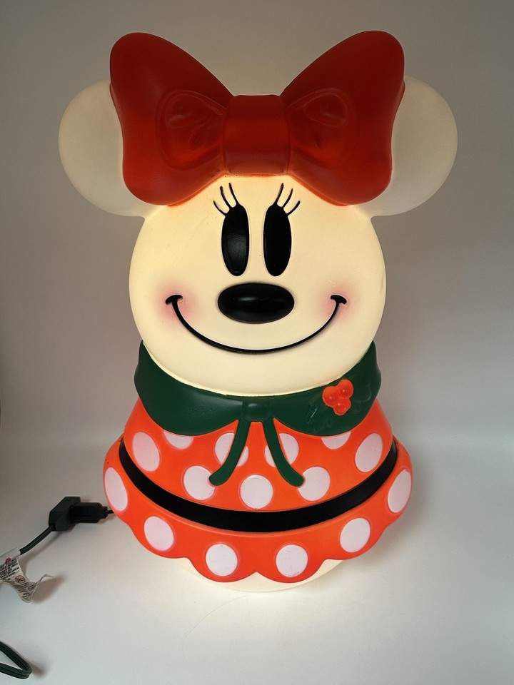 Disney Magic Holiday Minnie Mouse 22" Lighted Yard Decor Christmas ...