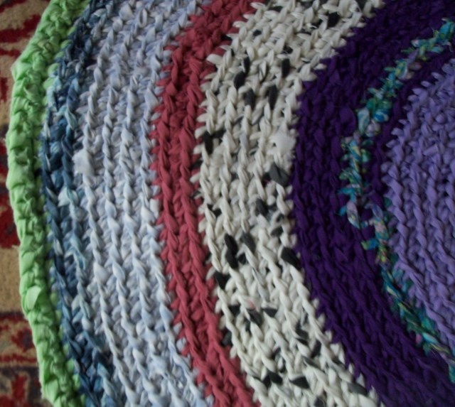 Hand Crocheted Rag Rug for your Spinning Wheel! -28 inch round | eBay