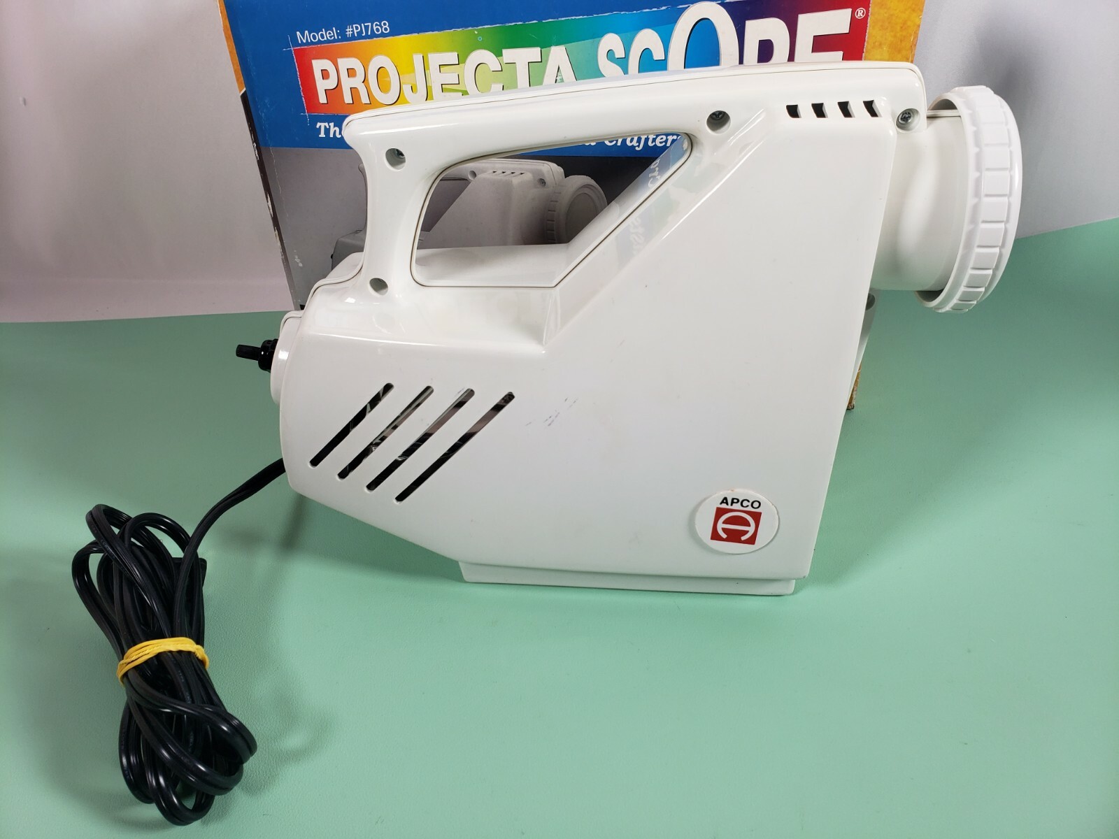 Projecta Scope Model PJ768 Projector For Artists, Hobbyists and ...
