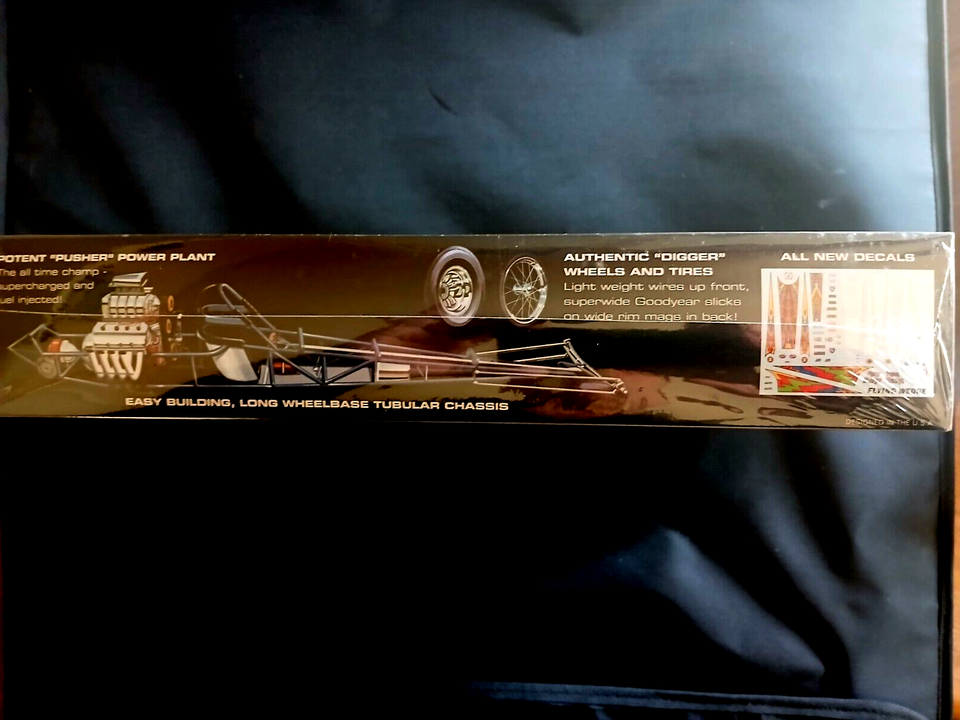 Model Kit Flying Wedge Rear Engine Top Fuel Dragster AMT 1 :25 Original ...