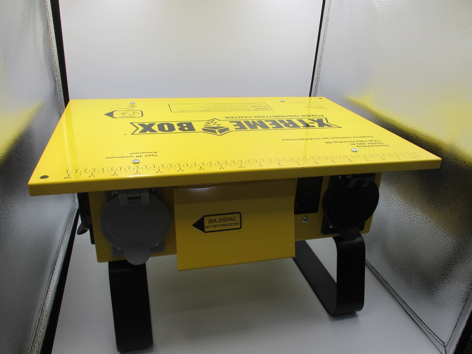 SouthWire Extreme Box Power Distribution Center 125/250v 3P 4W 50A 7 ...