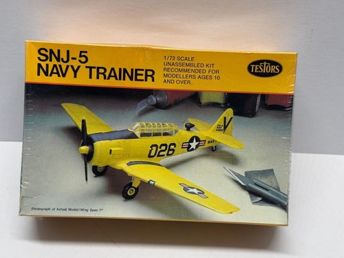 Testors SNJ-5 Navy Trainer 1/72 Scale Model Airplane Kit Military WWII ...