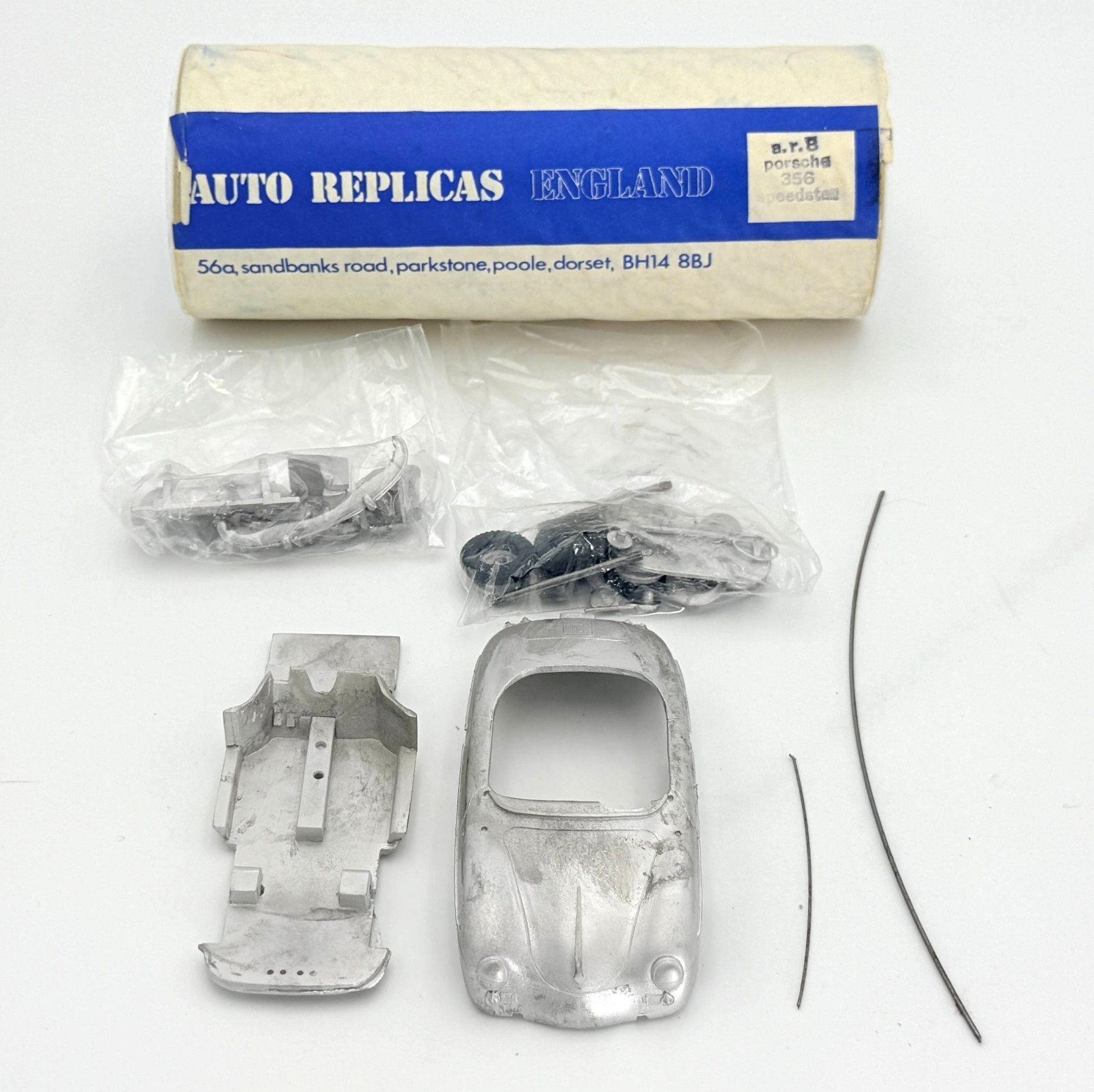 Auto Replicas Model Kit - England - Porsche 356 Speedster - 1:43 Scale ...