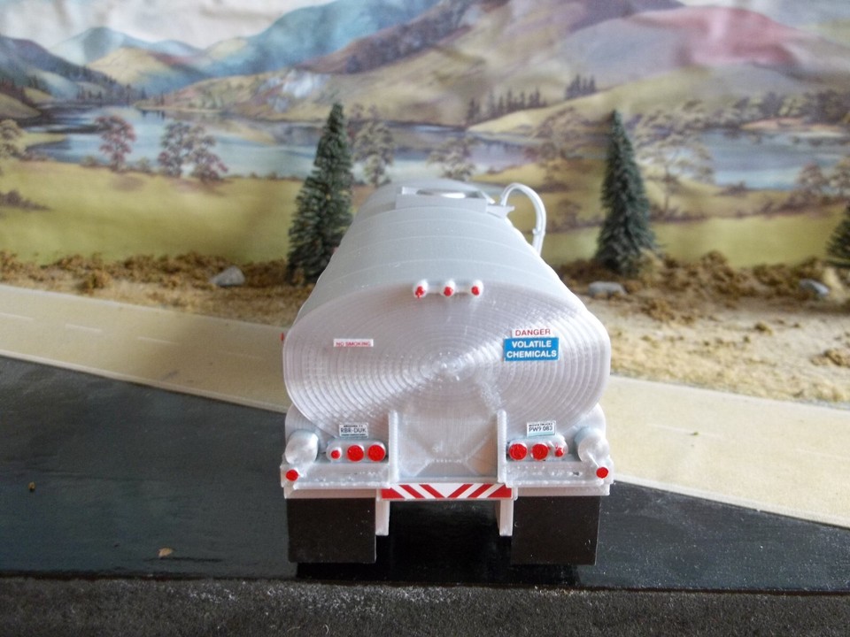 Tanker Trailer to suit IXO TR100 Mack R - Convoy Rubber Duck Truck - 1/ ...