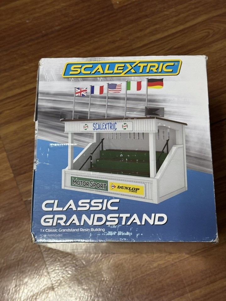 Scalextric C8190 Slot Car Classic Grandstand Resin Building 1:32 in Box ...