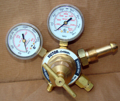 Victor Cutskill Medium Duty 250 Series Regulator, Single-Stage CGA-580 ...