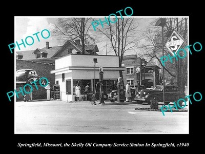 OLD POSTCARD SIZE PHOTO OF SPRINGFIELD MISSOURI SKELLY OIL Co GAS ...