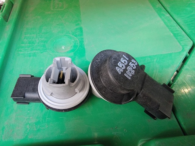 OEM Mopar CHRYSLER Dodge Jeep Plymouth Turn Signal Socket Amber Park ...