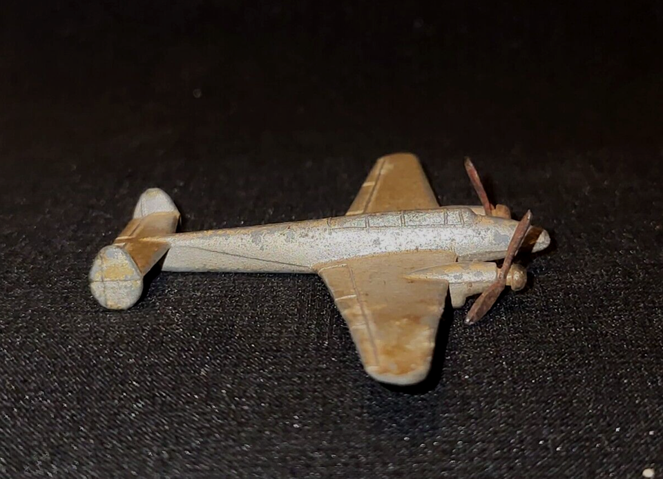 VINTAGE OLD DIE CAST TOY AIRPLANE DINKY TOYS ENGLAND BY MECCANO ...