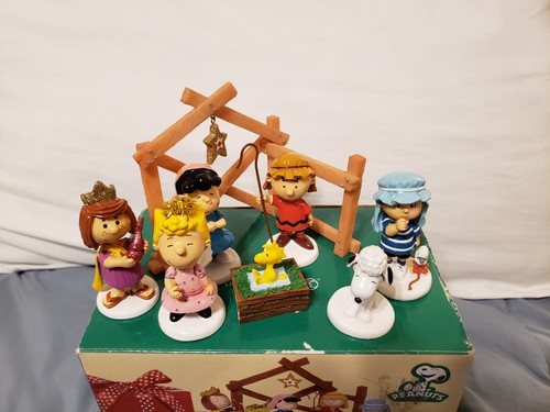 Dept 56 PEANUTS CHRISTMAS PAGEANT Nativity Set of 8 Charlie Brown ...