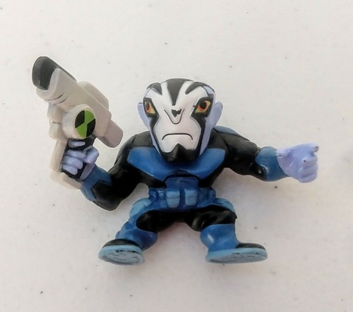 2012 CN Bandai Ben 10 Omniverse Mini Action Figure Rook Blonko 2" PVC ...