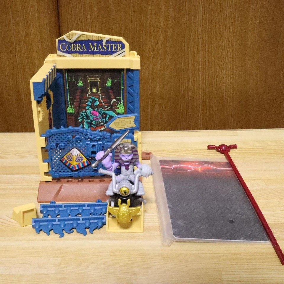 Monsmoto DX Battle Arena Set 02 Knight Joker Mad Doctor K Skull Slasher ...