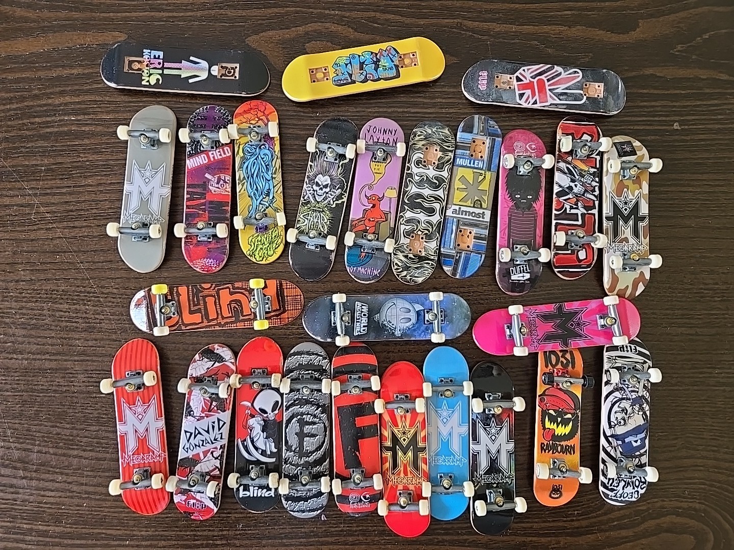 Vintage Tech Deck lot of 26 Skateboards fingerboards/minis Blind Flip ...