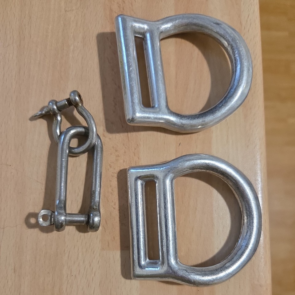 2 X Double D Ring Buckle Alluminium and x2 stainless steel shackles ...