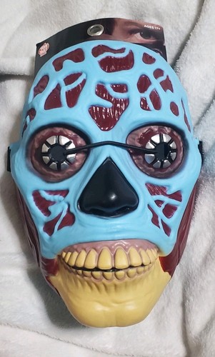 They Live Alien 2 Pk 8" Figures NECA + Trick Or Treat Studios Vacuform ...