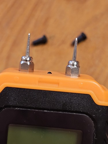 Digital Pin Type Wood Moisture Meter with 3 Colored Indicators ...