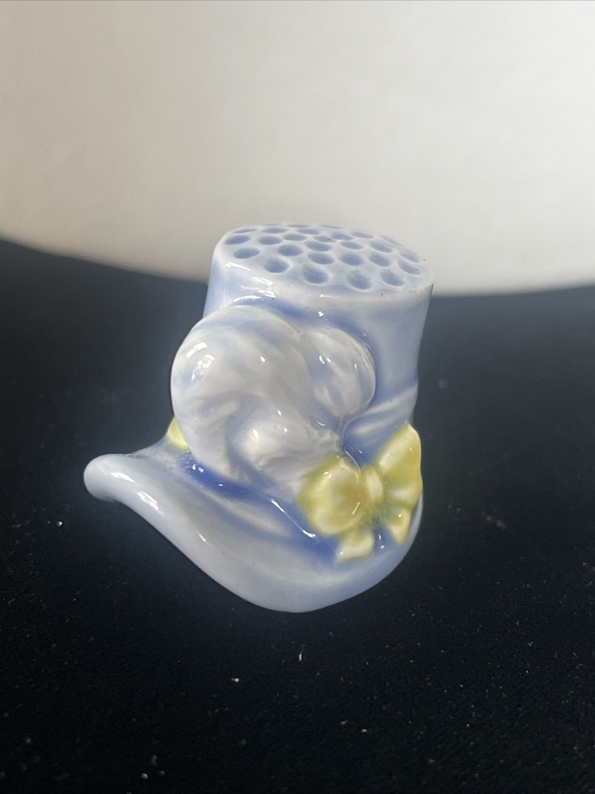 Vintage Blue And Yellow Ribbon Bow Hat Ceramic Thimble | eBay