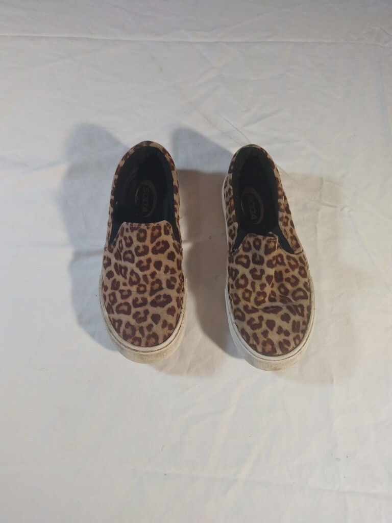 Girls Youth Soda Leopard Print Slip On Shoes Size 1 | eBay