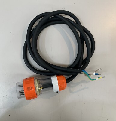 32 AMP Single Phase 3 Pin Round Captive Plug with 3m of Heavy Duty 6mm ...