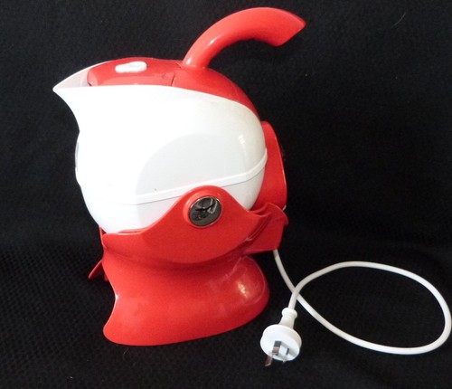 UCCELLO RED DISABILITY KETTLE Tilt and Pour - VERY GOOD CONDITION ...