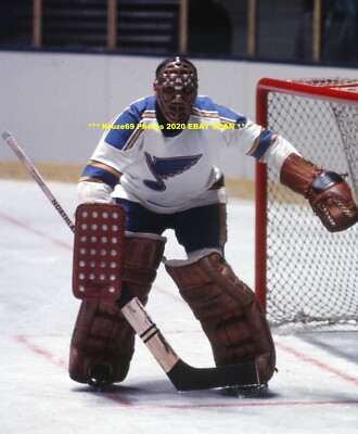 JACQUES PLANTE Defends The NET 11x14 Photo STL BLUES/CANADIENS HOF ...