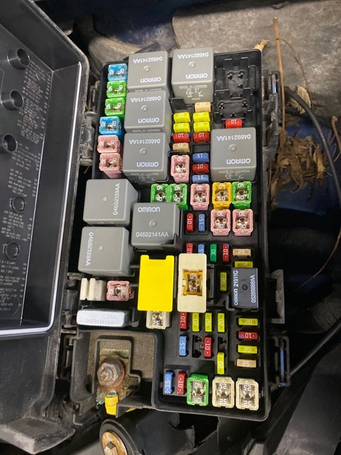 OEM 2010 Dodge Caravan Journey Totally Integrated Power Control Module ...