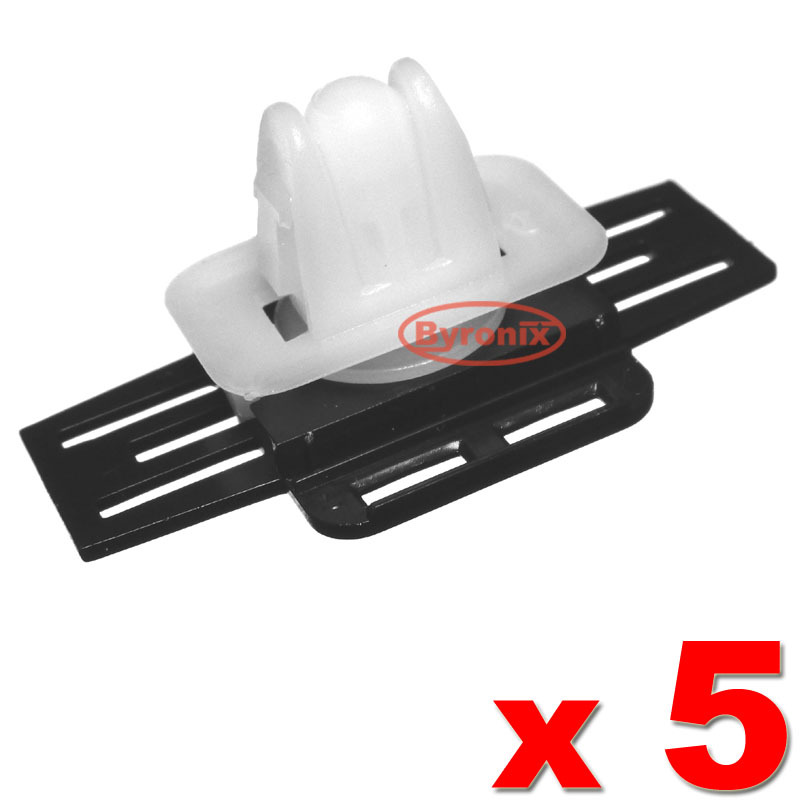 FORD FOCUS WINDSCREEN SCUTTLE COWL TRIM CLIPS PLASTIC STRIP | eBay