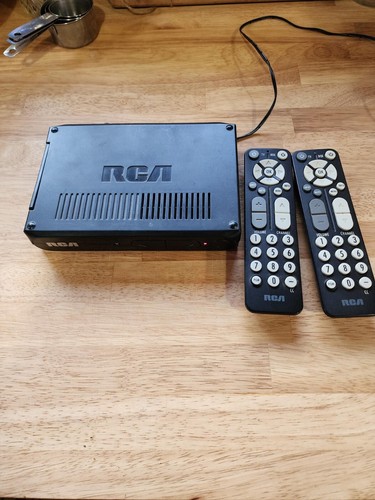 RCA Digital to Analog Convertor Box w/2 Remotes DTA800B1 | eBay