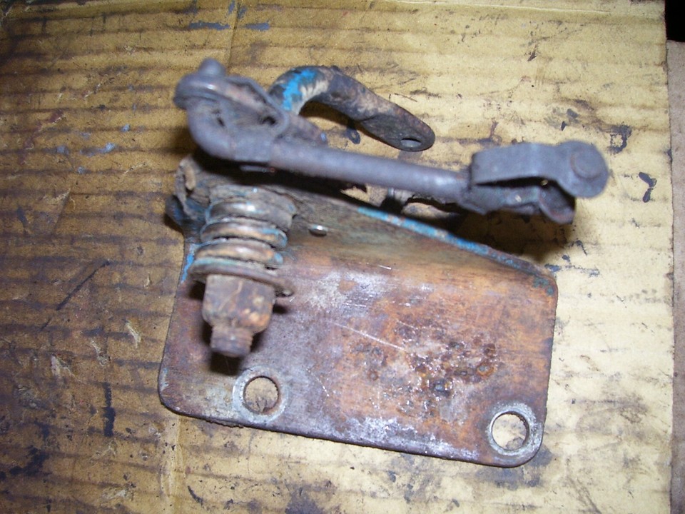 VINTAGE FORDSON SUPER MAJOR DIESEL TRACTOR -THROTTLE CAM & BRKT | eBay
