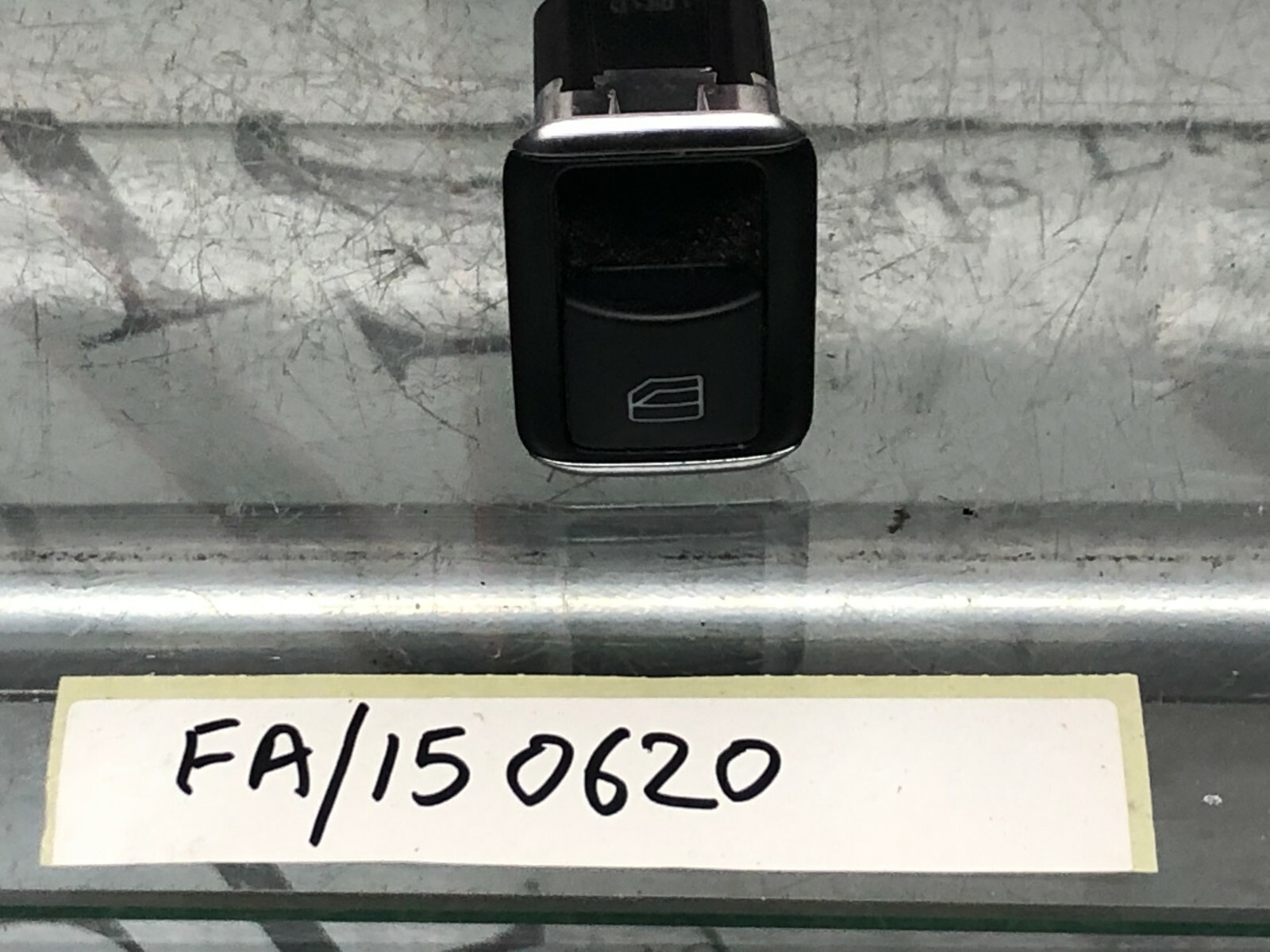 (AS) MERCEDES BENZ W204 C CLASS WINDOW SWITCH FRONT OR REAR A2049055502 ...