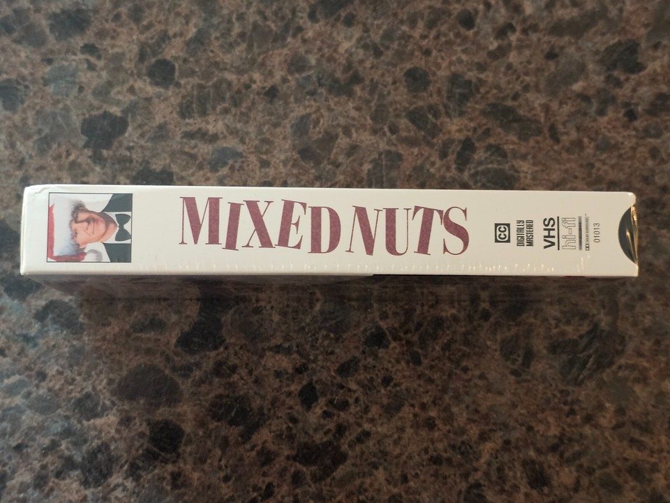 BRAND NEW Mixed Nuts (VHS; 1995) Steve Martin RARE Sealed OOP ...