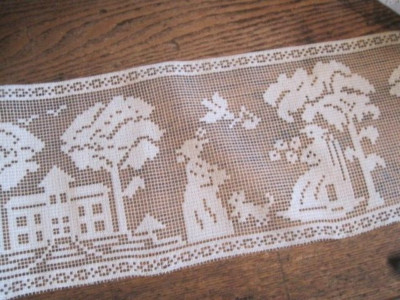 Decorative Lace Trim- OFF White-COLONIAL SCENE W/BUILDING/TREES/COUPLE ...
