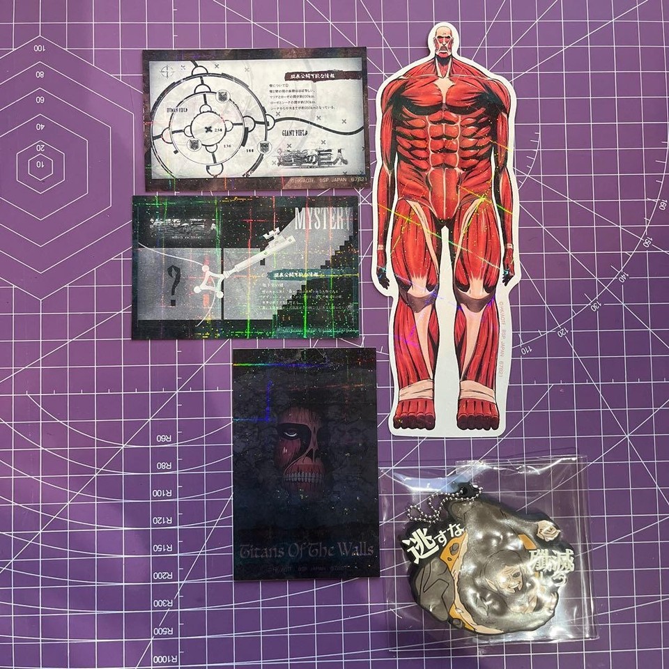 Attack on Titan Earthshattering Titan 2 Figures Set with Sticker ...