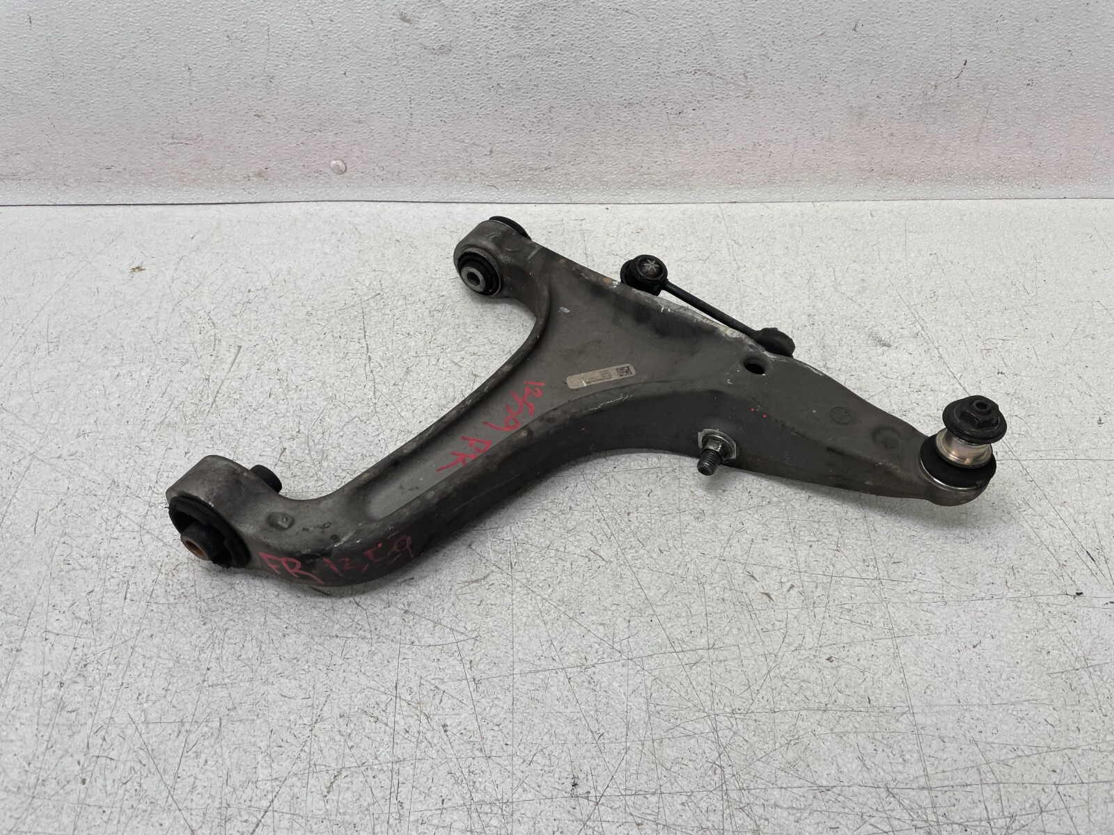 Maserati Quattroporte RH Front Lower Control Arm P/n 670006933 for sale ...