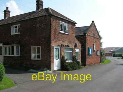 Photo 6x4 Old village store and Wesleyan Methodist Church Alvingham The ...