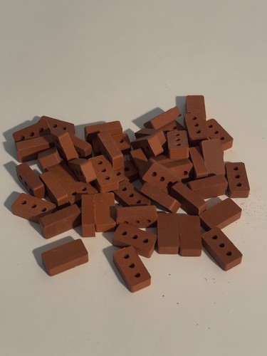 Miniature lot of 50 bricks, dollhouse, craft, hobby, model, 1 1/2 cm in ...