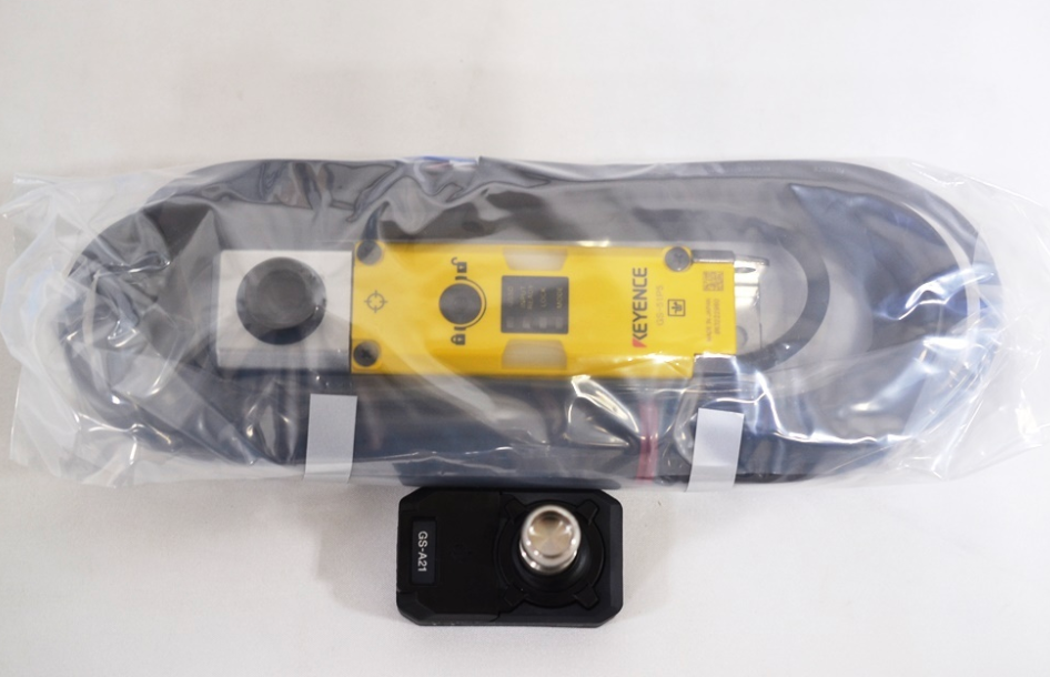 KEYENCE GS-51P5 Safety Interlock Switch New In Box From Japan | eBay UK