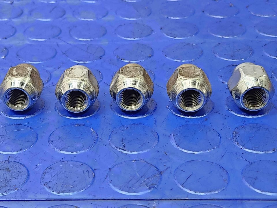 Hyundai Alloy Wheel Lug Nuts Set of 5 Ioniq Veloster Santa Fe OEM ...