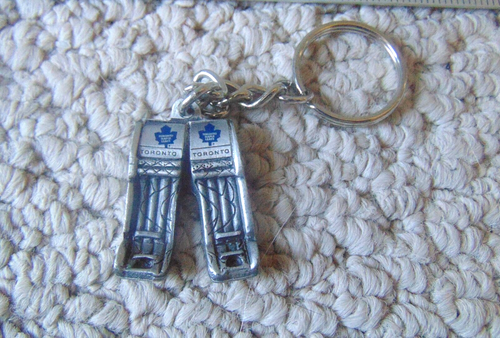 Keychain - Toronto Maple Leafs Goalie Pads - Pewter - NHL - Key Fob ...