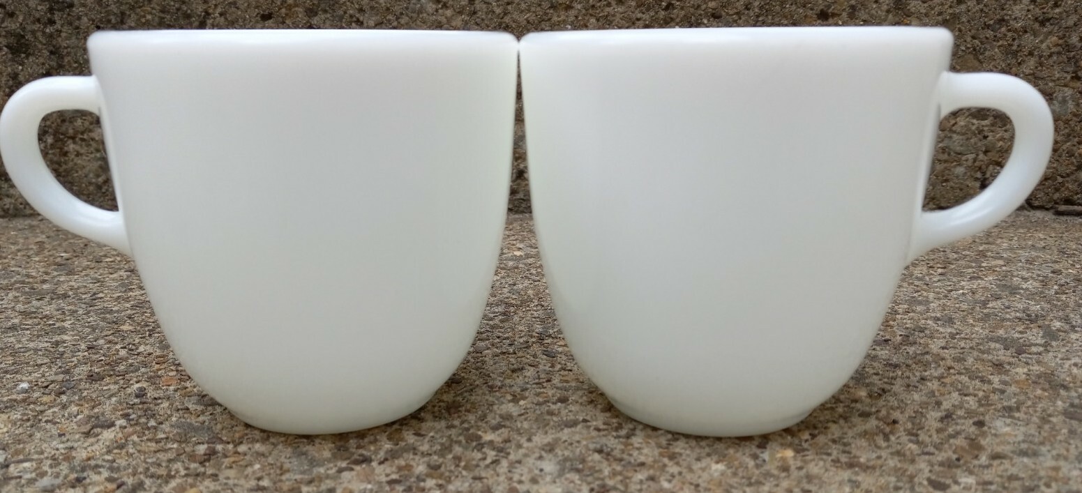 PYREX VINTAGE Tableware Corning Set Of 2 White Milk Glass Mugs 723 EUC ...