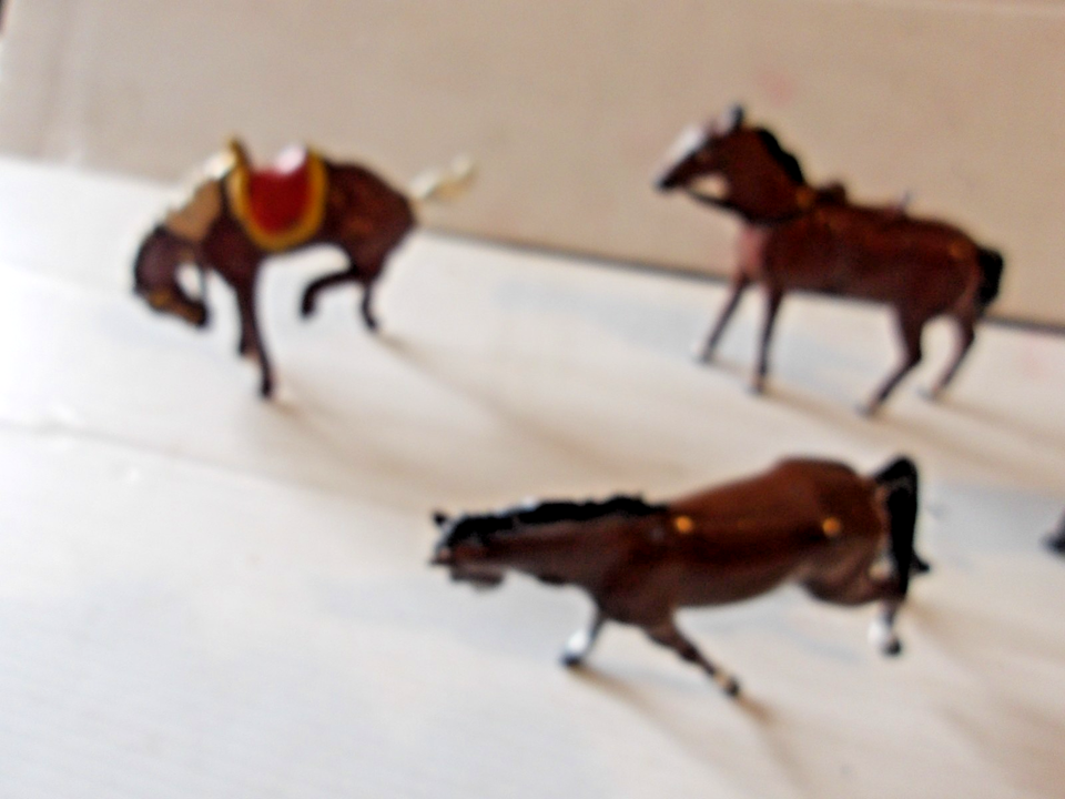 VINTAGE HOLLOW CAST OWBOY FIGURES 14 RIDERS 14 HORSES SEE PHOTOS ...