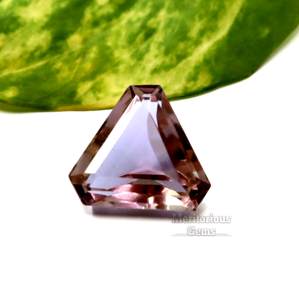 9 to 11 CT Alexandrite Color Changing Loose Gemstone Triangle Cut ...