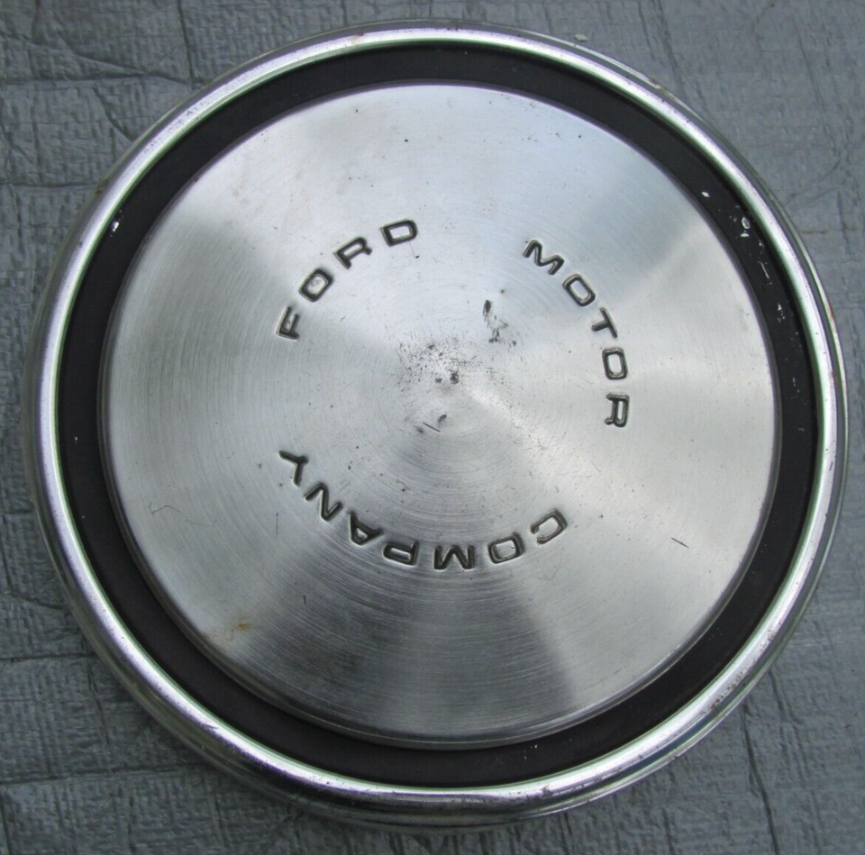 1960's - 1970's FORD MOTOR COMPANY POVERTY DOG DISH PIE PLATE HUB CAP ...
