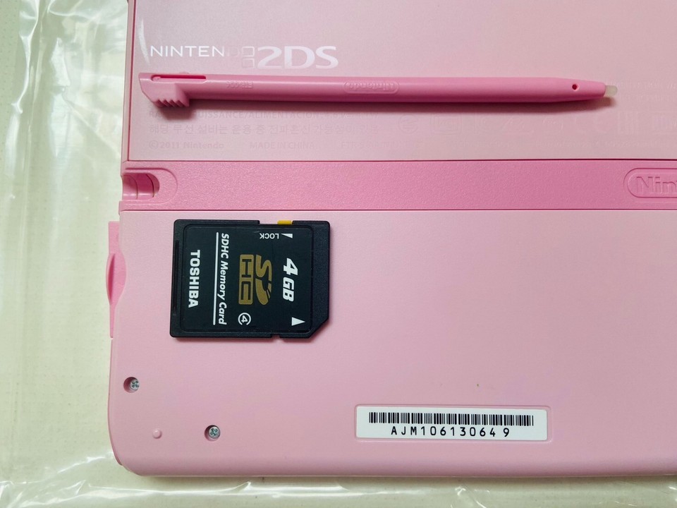 Nintendo 2DS Choose the Color Video Game Console w/Charger & Stylus Box ...