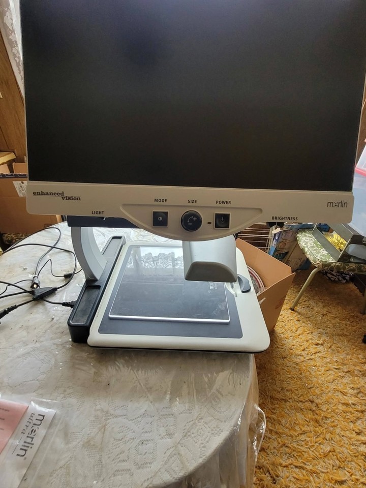 Merlin Elite Pro Magnifying HD OCR Monitor System ( In New Condition ...
